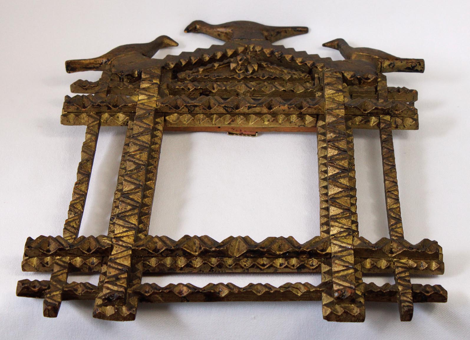 Tramp art at Artisans Folk art, antiques, and outsider art Gallery ...